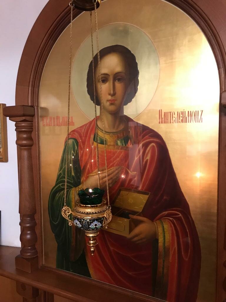 Ortodoks kiliseleri Chasovnya Panteleimona Tselitelya pri Gorodskoy klinicheskoy bolnitse № 12, Moskova, foto