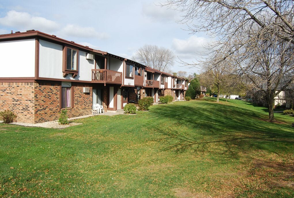 Emlak ofisi Wood Creek Apartments, Wisconsin Eyaleti, foto