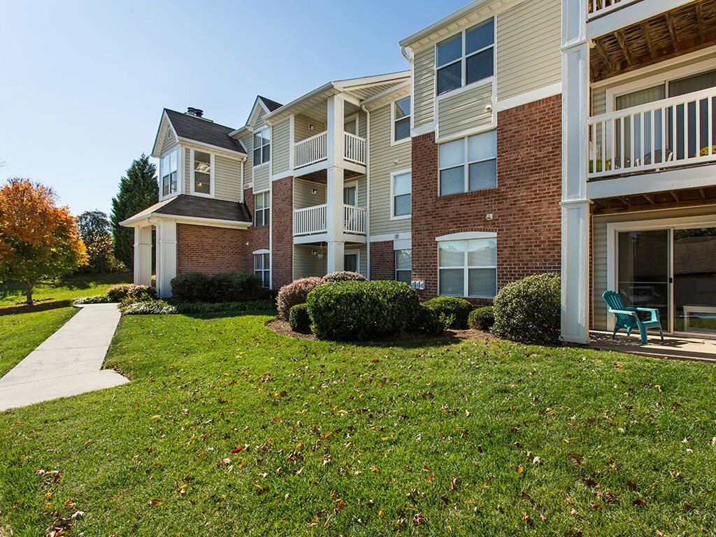 Emlak ofisi Sunscape Apartments, Virginia, foto