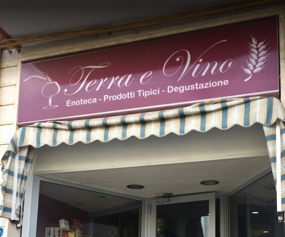 Şarap ve içki toptan satışları Enoteca Terra e Vino, Puglia, foto