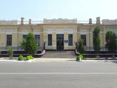 Müzeler ve sanat galerileri Gafur Gulam Edebiyat Müzesi, Kokand, foto