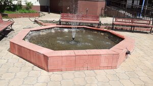 Fountain (Dekabrskikh Sobytiy Street No:47, Irkutsk), çeşme  Irkutsk'tan