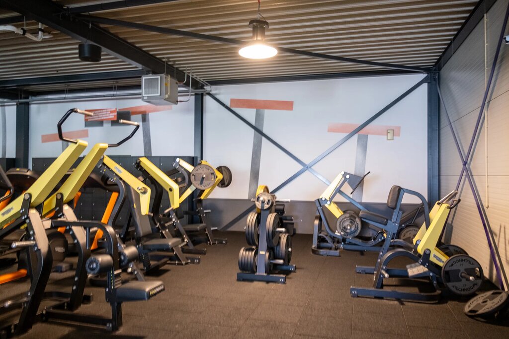 Basic-Fit, fitness club, Roosendaal, De Stok, 12 — Yandex Maps