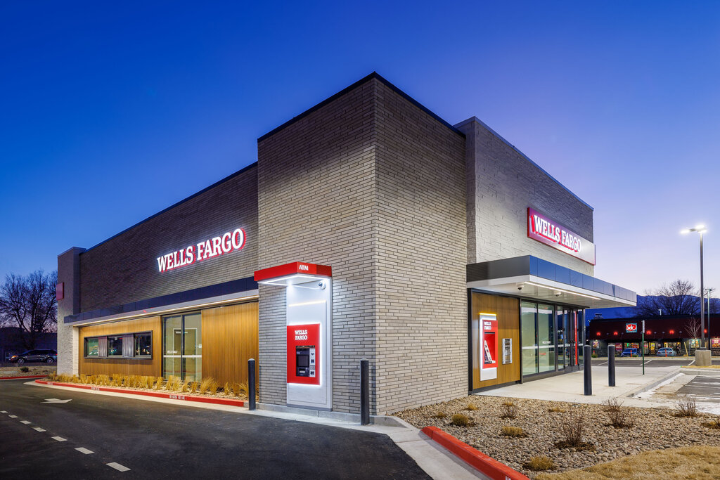 Wells Fargo Bank, bank, Colorado, El Paso County, Colorado Springs ...