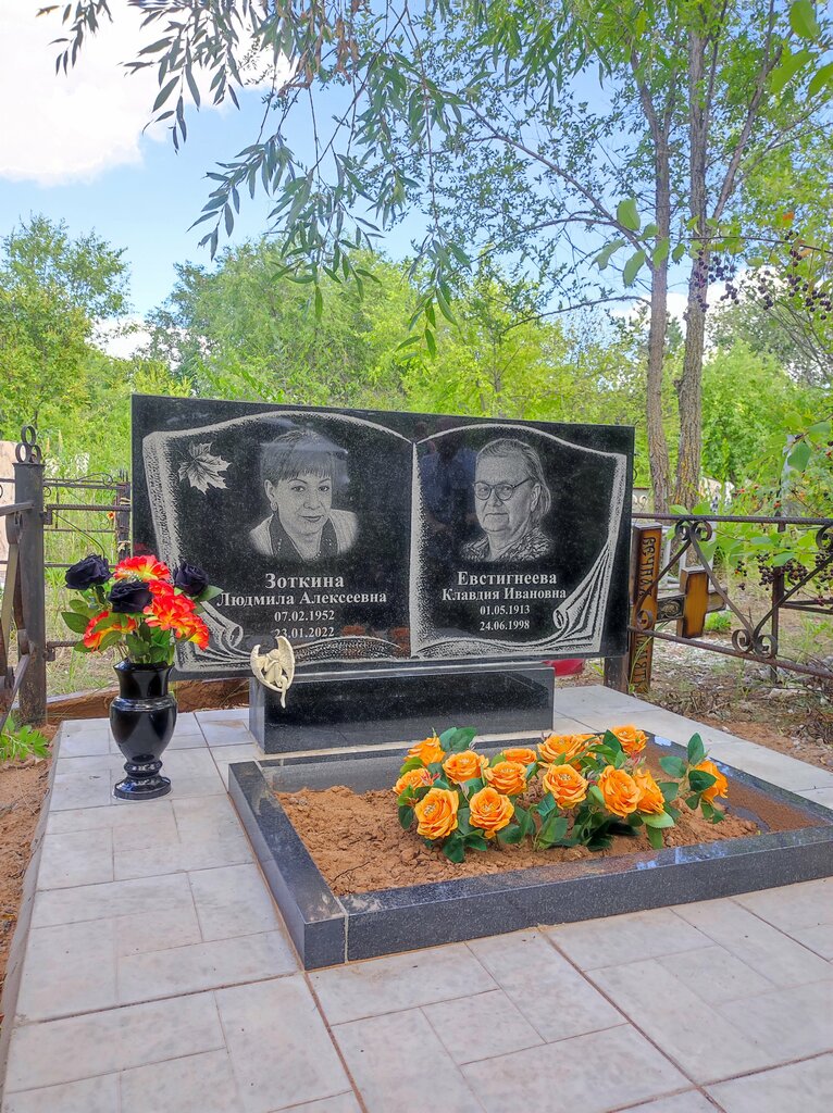 Heykel ve mezarlık taşı üreticileri Territory stone, Samara, foto