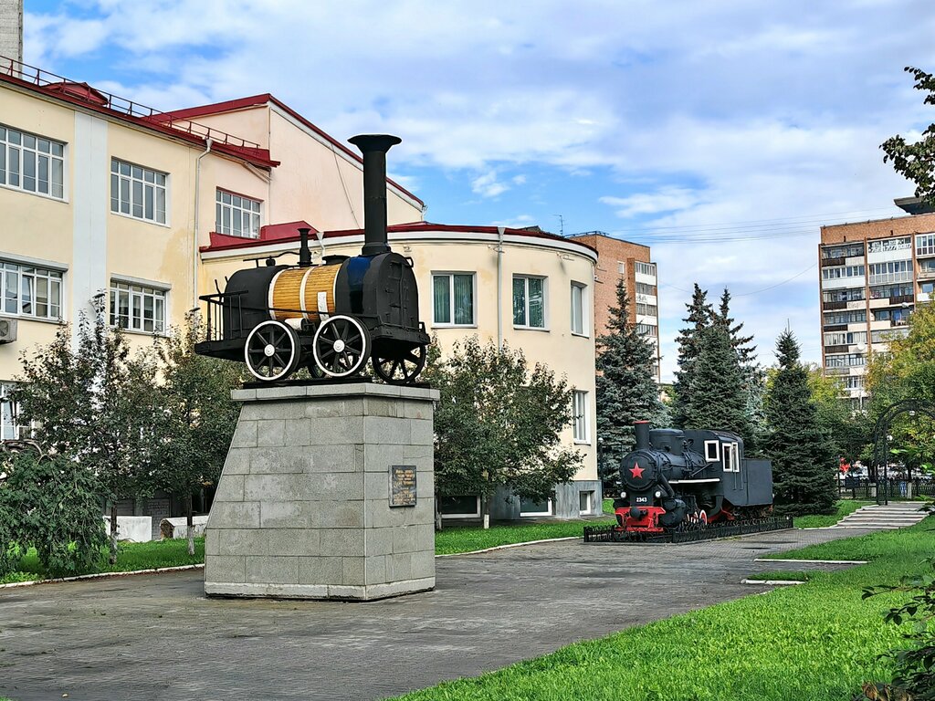Teknoloji anıtı Паровоз Черепановых, Yekaterinburg, foto