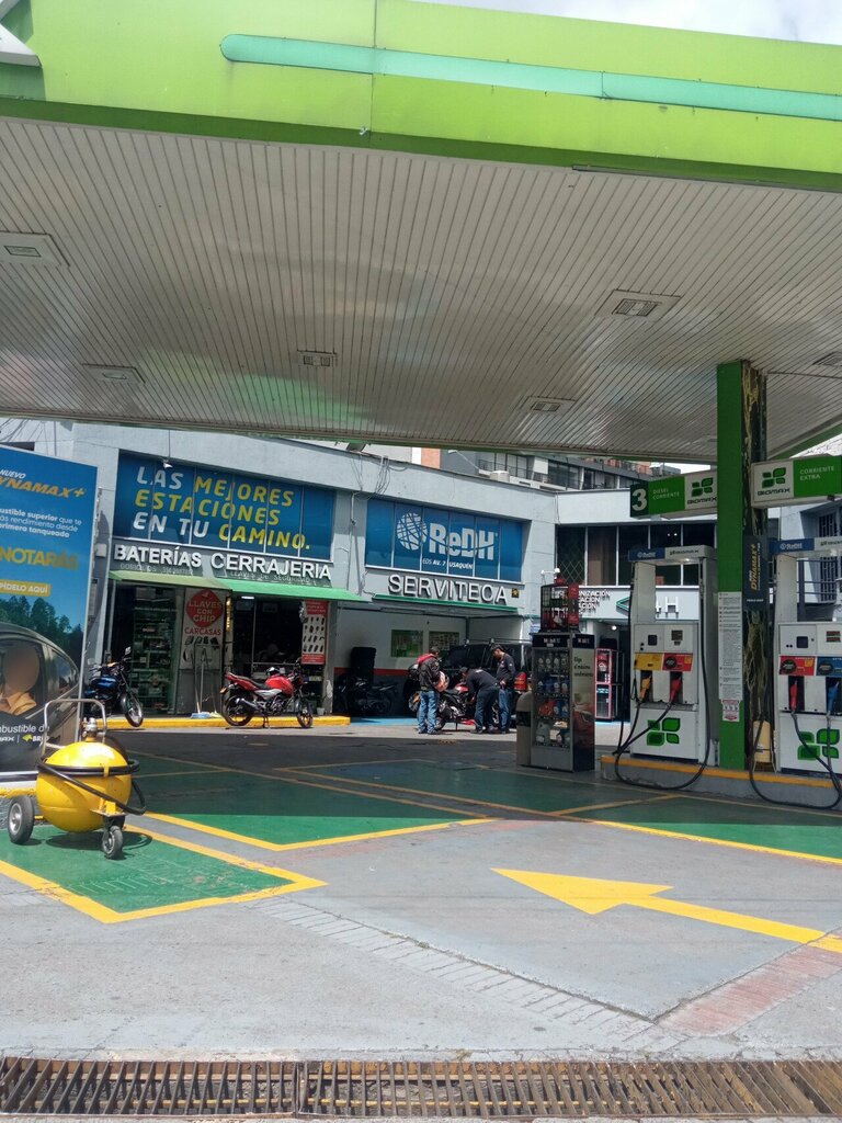 Motosiklet satışı Serviteca, Bogota, foto