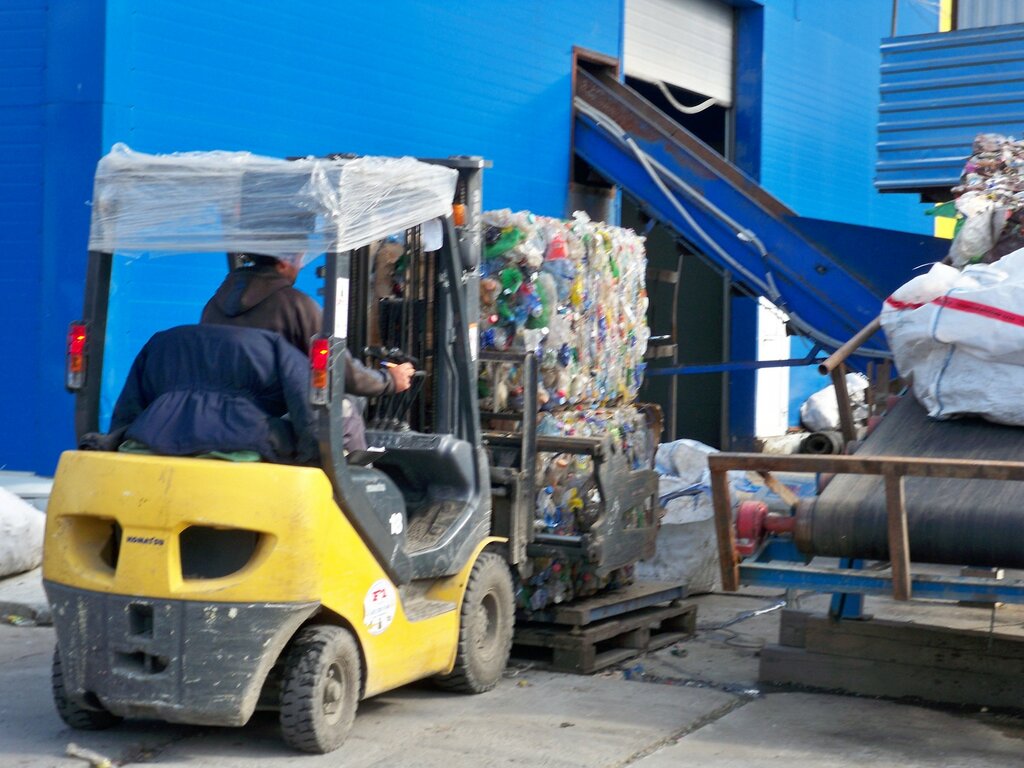 Geri dönüşüm maddeleri ECO-processing, Yekaterinburg, foto