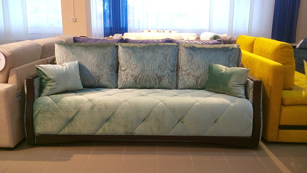 Koltuk takımı mağazaları Moon, Zvenigorod, foto