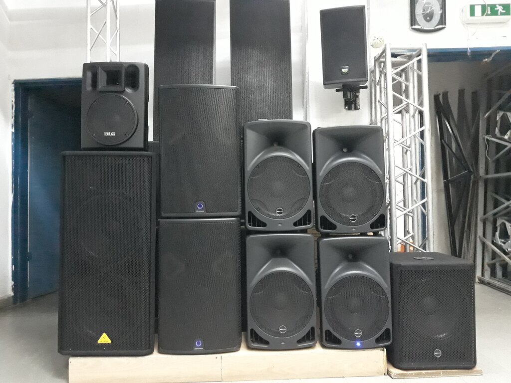 Ses ve ışıklandırma ekipmanları firmaları Master show, Volgograd, foto