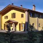 Betti Infissi (Via Don Sturzo No:22, Calderara di Reno), kapılar  Bologna'dan