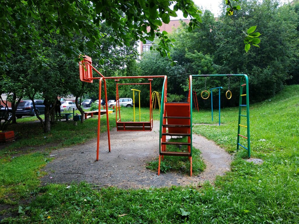 Oyun alanı Playground, Yekaterinburg, foto