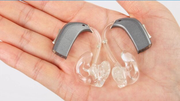 i̇şitme cihazları Dr. Ryan Meredith Au. D. PC, Michigan Eyaleti, foto