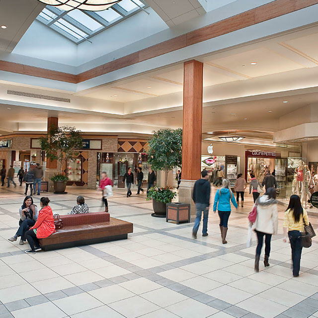 Alışveriş merkezleri CF Market Mall, Calgary, foto