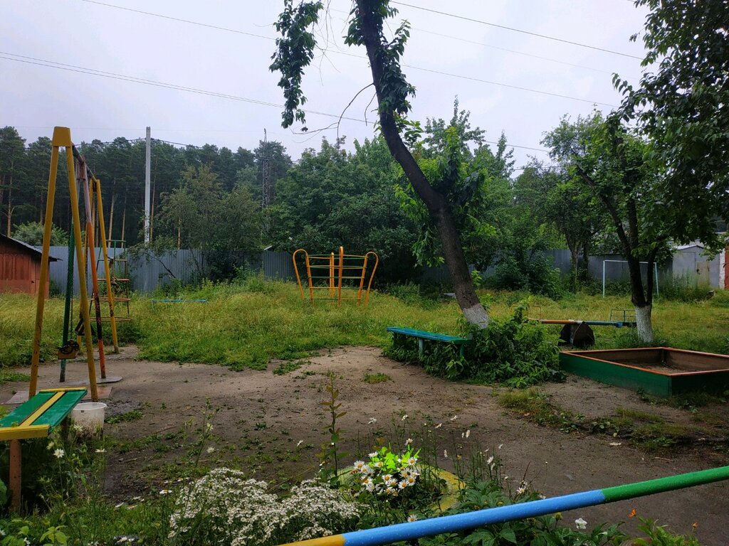 Oyun alanı Детская площадка, Yekaterinburg, foto