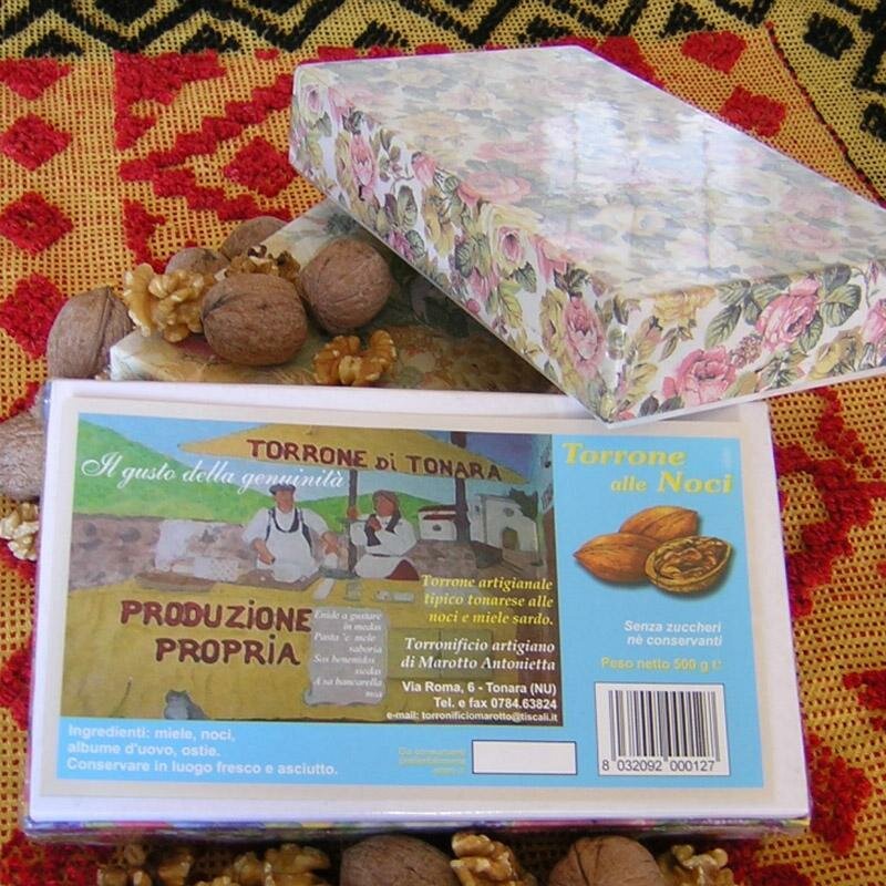 Kuruyemiş, atıştırmalık, kuru meyve Torronificio Marotto, Sardunya, foto