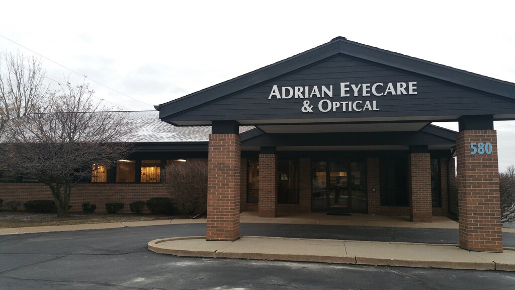 Giyim mağazası Adrian Eyecare & Optical, Michigan Eyaleti, foto