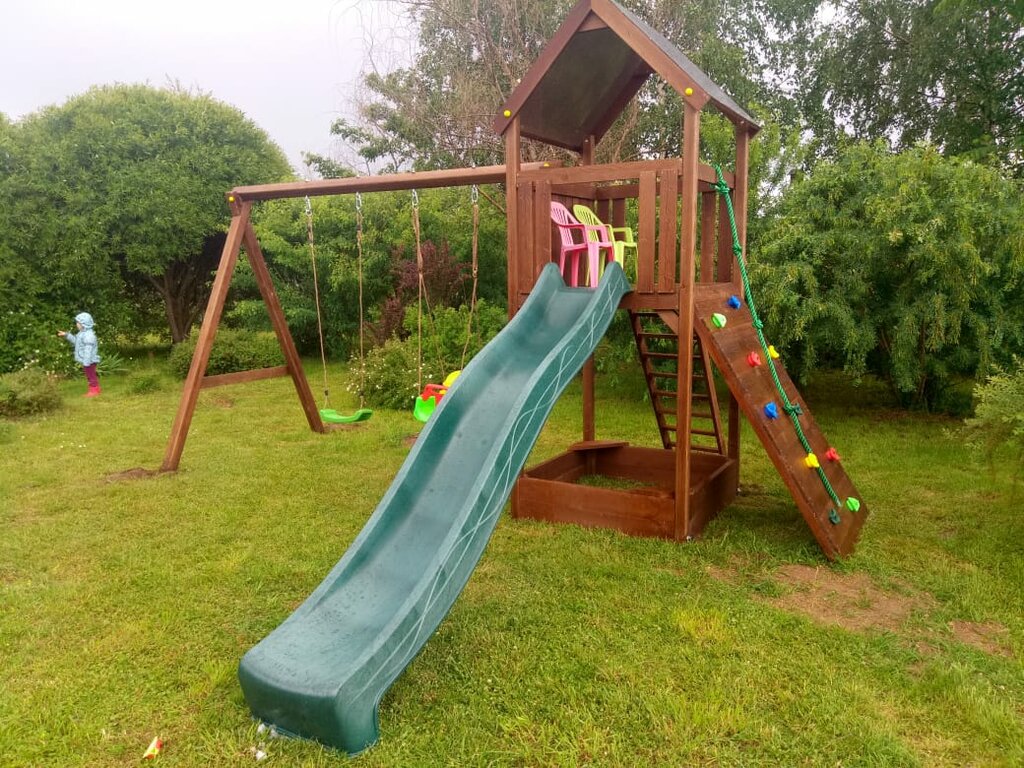 Çocuk oyun ekipmanları Derevyanny gorodok, Moskova ve Moskovskaya oblastı, foto