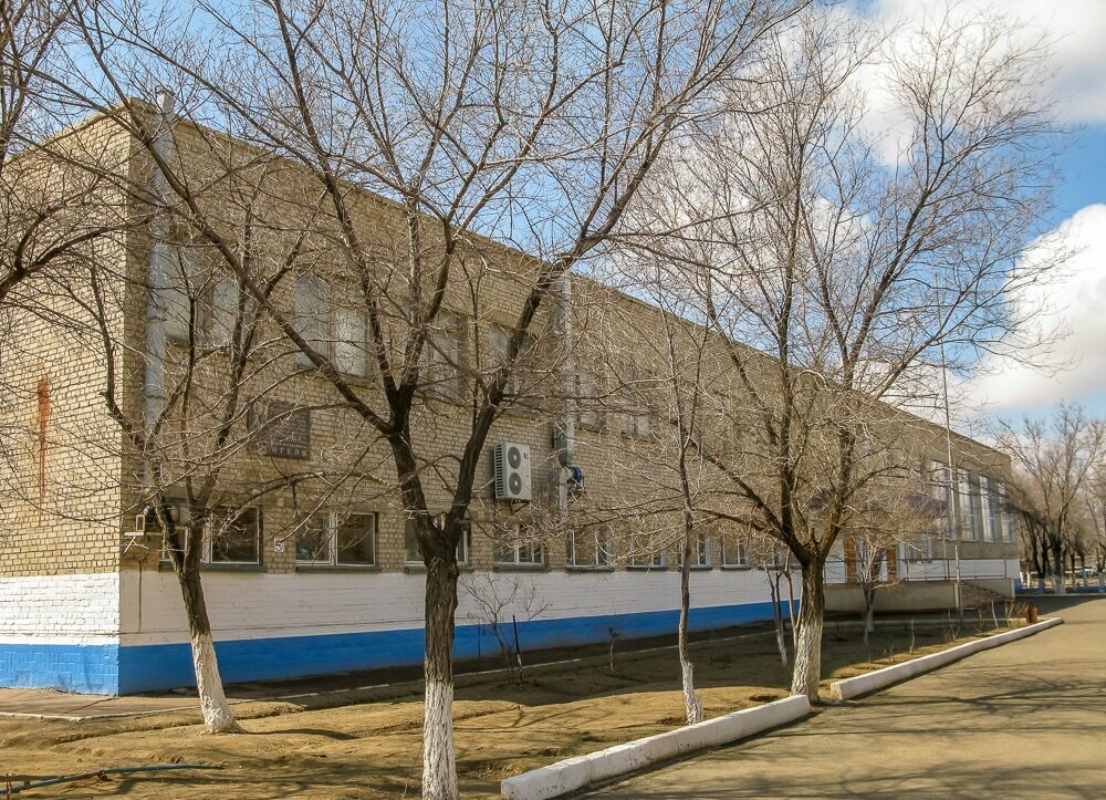 Ortaokul No. 7 School. M. K. Yangel, Baykonur, foto