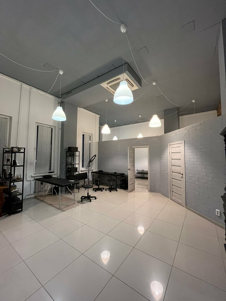 Dövmeciler Shade Tattoo, Samara, foto