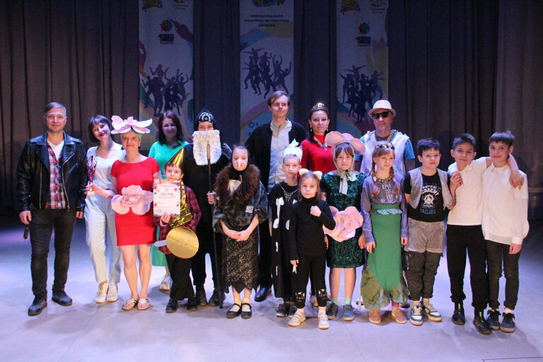 Sahne sanatları okulu Перелётные птицы, İvanovo, foto