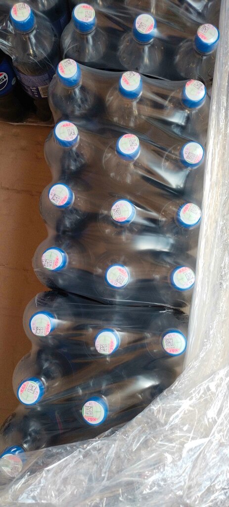 Alkolsüz içecekler Milliy Cola Factory, Taşkent eyaleti, foto