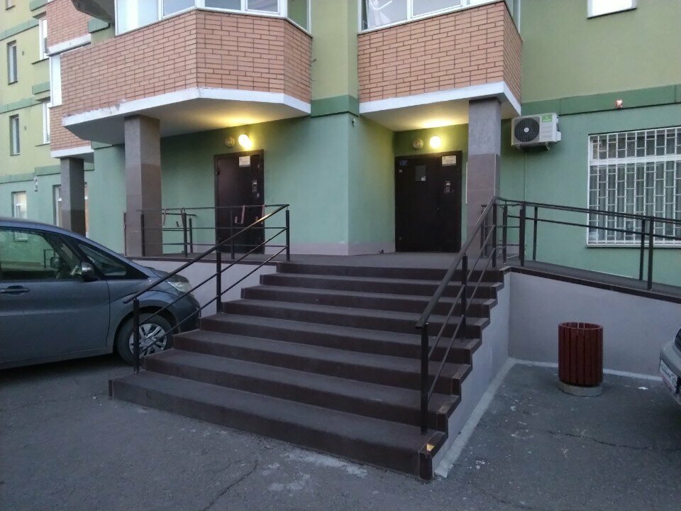 Konut servisleri kuruluşları Fregat, Krasnoyarsk, foto