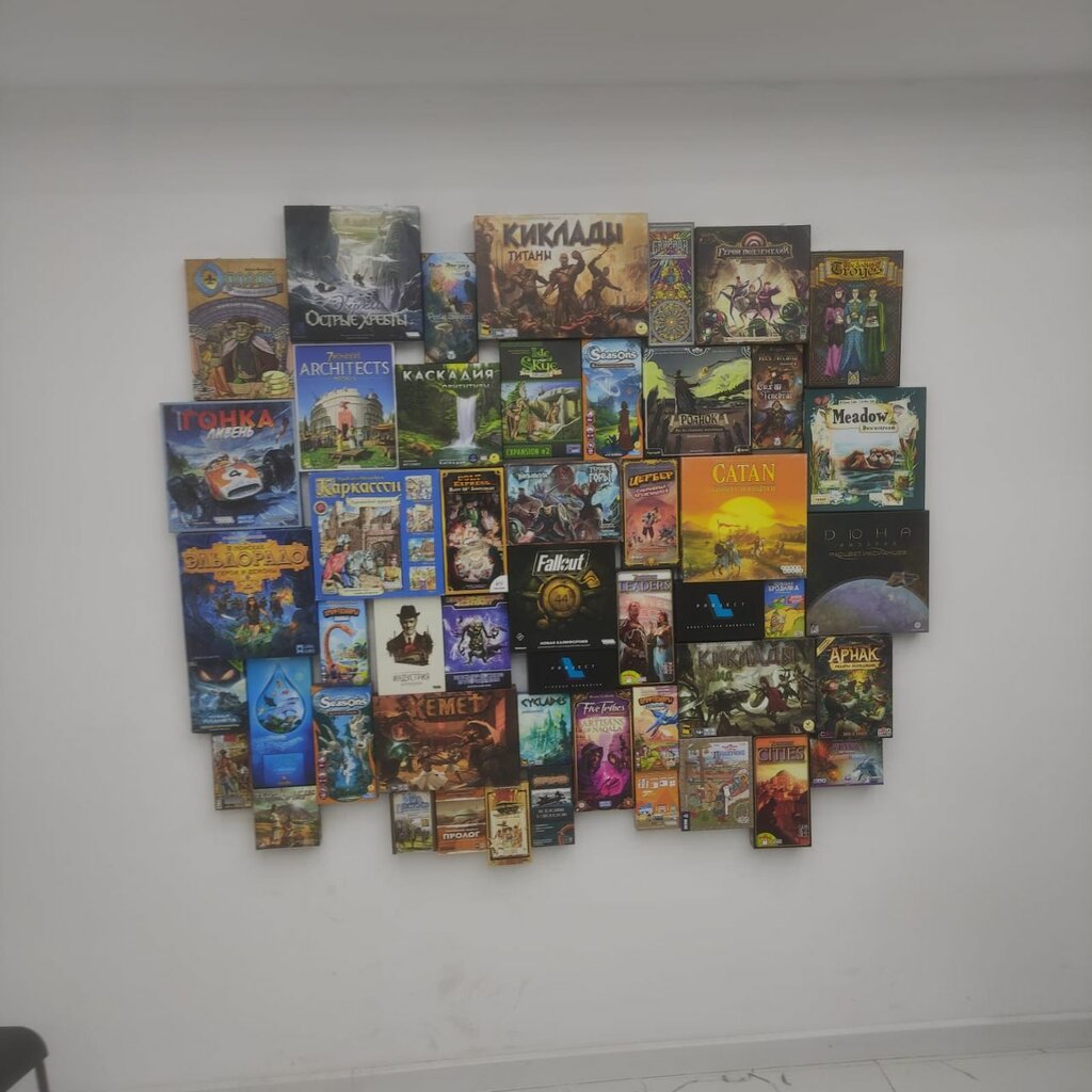 Masa oyunları ve zeka geliştirici oyunlar Kin-dvin, Astana, foto