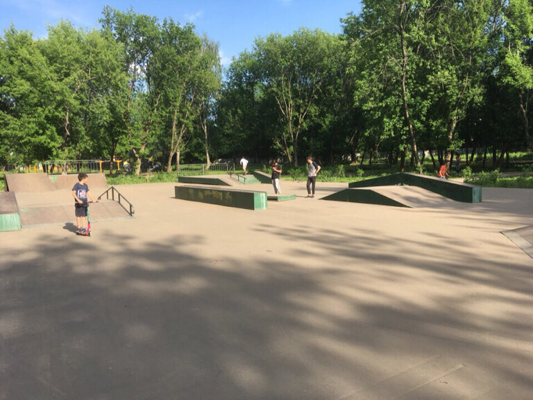 Spor alanı Скейт-парк, Liubertsy, foto