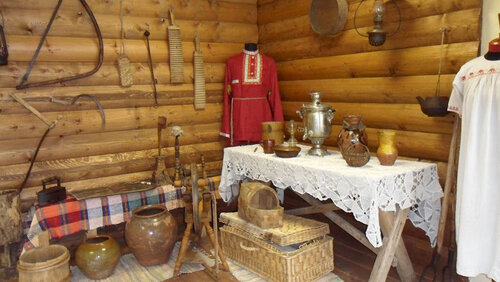 Müzeler ve sanat galerileri Историко-культурный музей имени Бирюковых, Kostromskaya oblastı, foto
