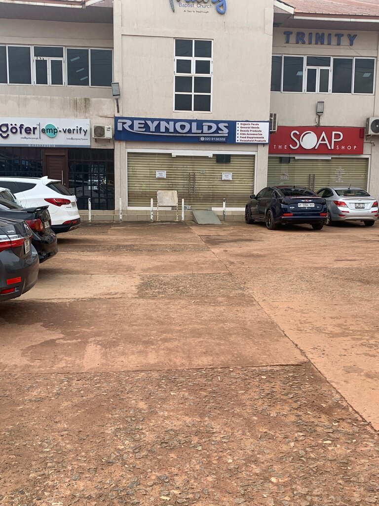 Hipermarket Reynolds, Akra, foto