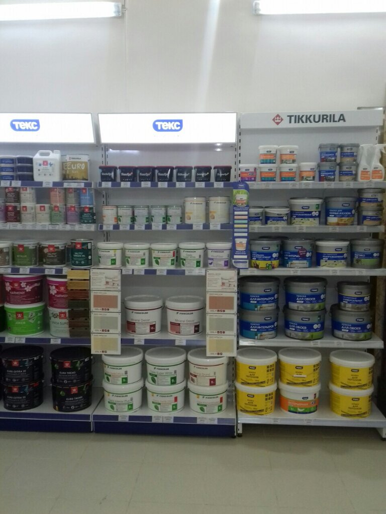 Boya ve cila malzemeleri üretim ve satış yerleri Centr Krasok Tikkurila, Kanash, foto