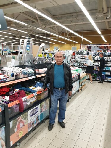 Benzin istasyonu Stacja Paliw Tesco, Czestochowa, foto