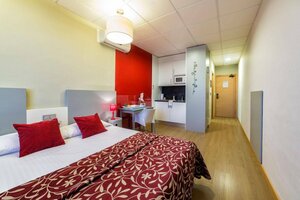 Ok Aparthotel Plata (Comunidad Autónoma de Castilla y León, Palencia, Avenida de Burgos, 17), otel  Kastilya ve Leon'dan