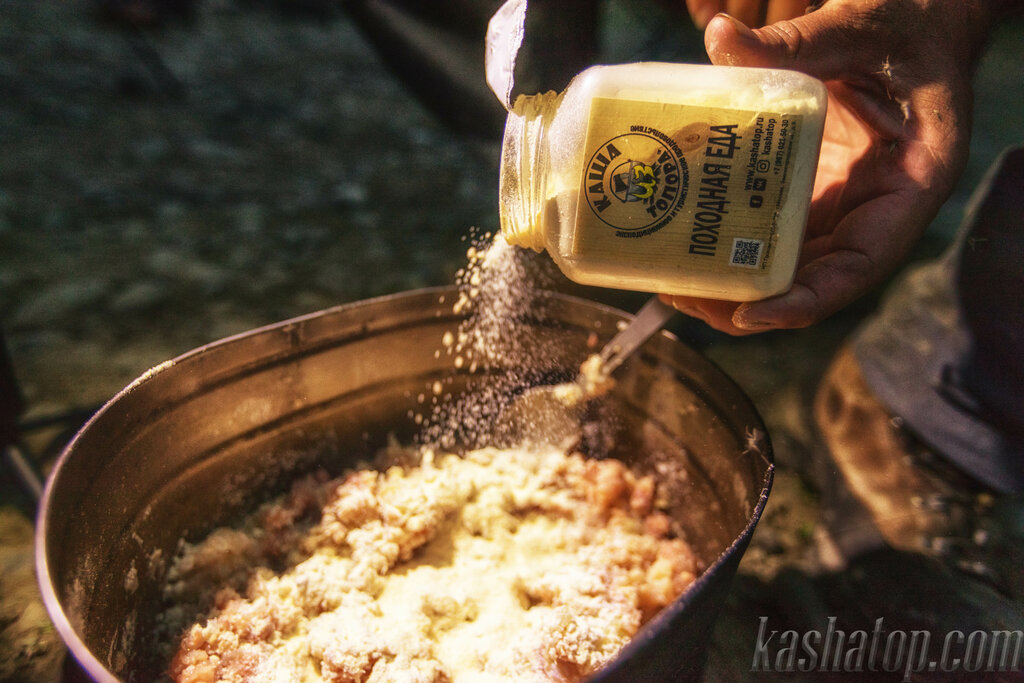 Kamp malzemeleri Kasha iz topora, Moskova, foto