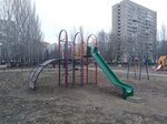 Playground (Samara Region, Tolyatti, 10th Quarter), oyun alanı  Tolyatti'den (Togliatti'den)