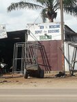 Ben et Morgan (Brazzaville, Commune de Bacongo, Rue Makita), otomobil açık artırması  Brazzaville'den