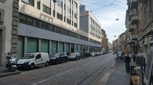 Luxury Apartment - Broletto 39 (Via Broletto No:39), otel  Milano'dan