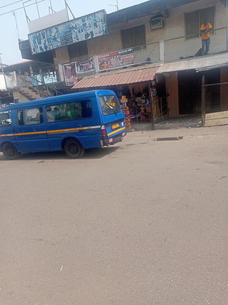 Projektörler Megaink Media, Akra, foto