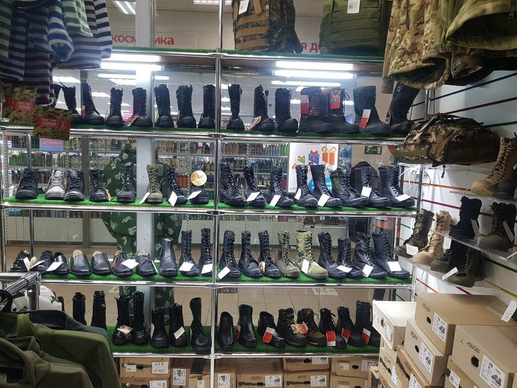 Askeri malzemeler Military shop Tilovik, Moskova, foto