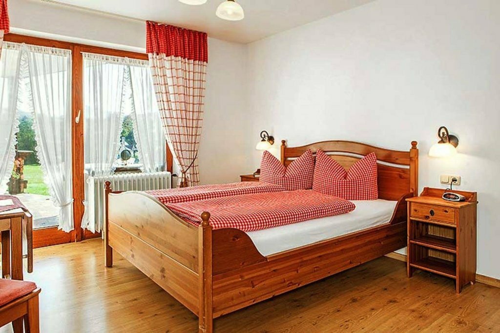 Otel Gästehaus Menkenbauer, Bavyera, foto