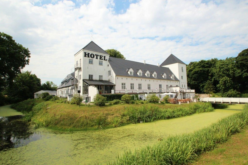 Otel Vraa Slotshotel, Kuzey Danimarka, foto