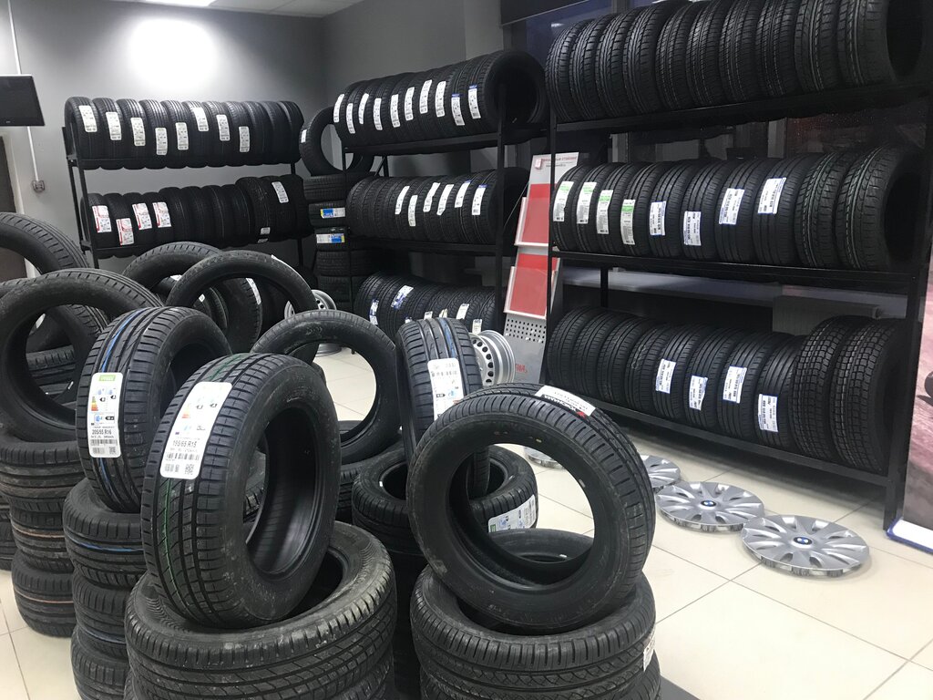 Jant ve lastikçiler N-Tyre, Stavropol, foto