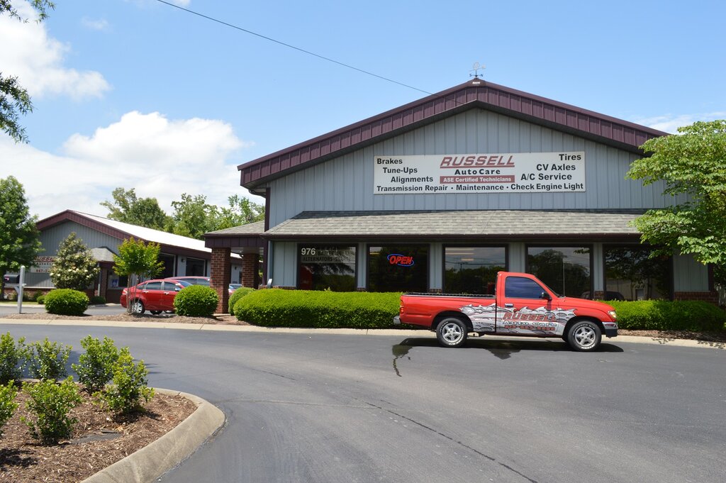 Otomobil servisi Russell Auto Care, Murfreesboro, foto