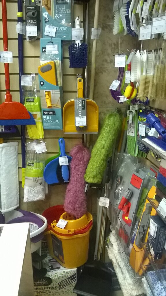 Ev temizlik ürünleri Rw reitex, Saint‑Petersburg, foto