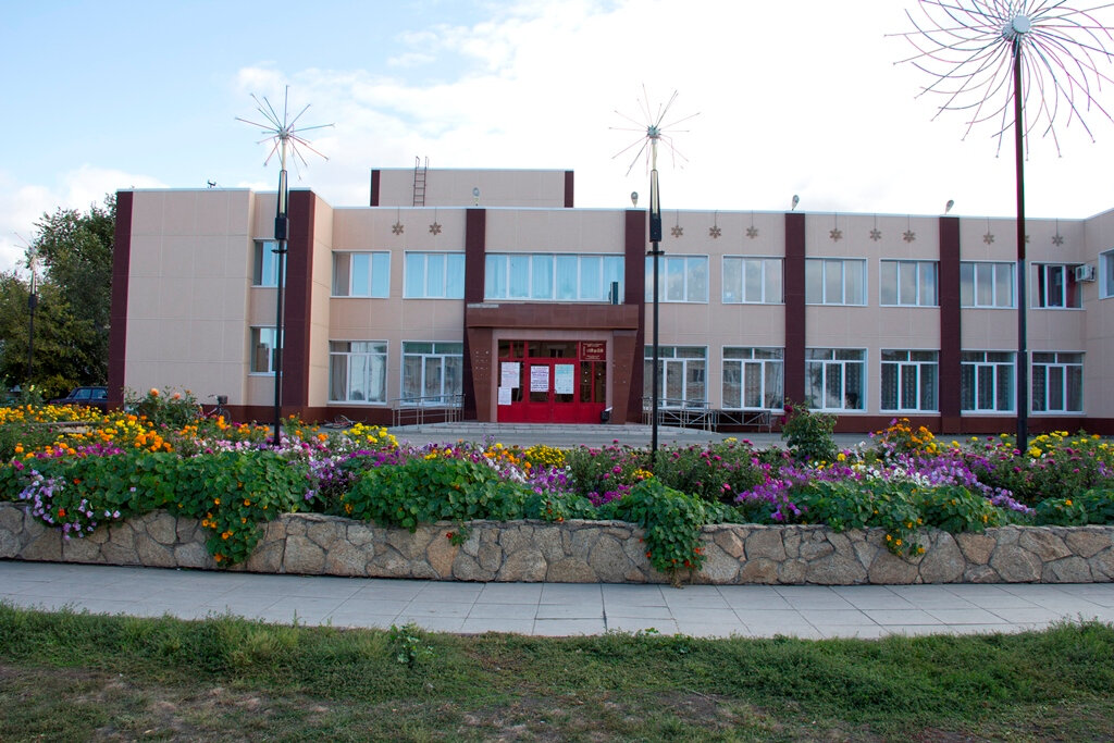 Kültür ocakları Munitsipalnoye avtonomnoye uchrezhdeniye kultury Ovatsiya Sladkovskogo rayona, Tümen (Tiumenskaya) oblastı, foto