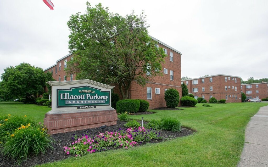 Emlak ofisi Ellacott Parkway, Ohio Eyaleti, foto