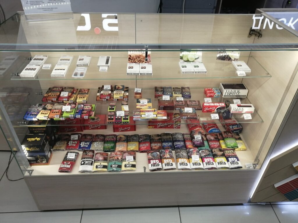 Alışveriş merkezleri Smokking Premium Partner, Tolyatti (Togliatti), foto