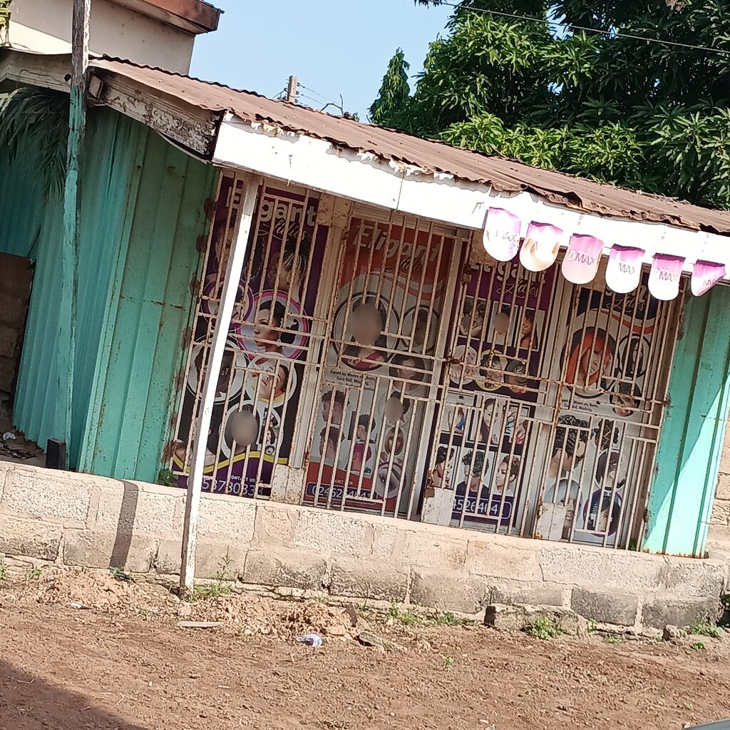 Giyim mağazası Elegant Ladies, Dünya, foto