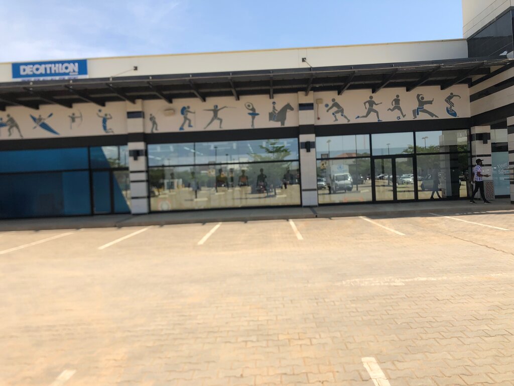 Spor mağazaları Decathlon Ghana, Dünya, foto